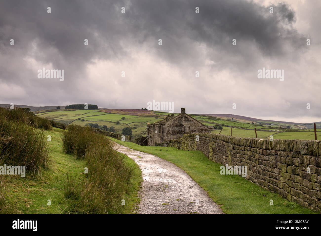 Yorkshire farm house hi-res stock photography and images - Alamy