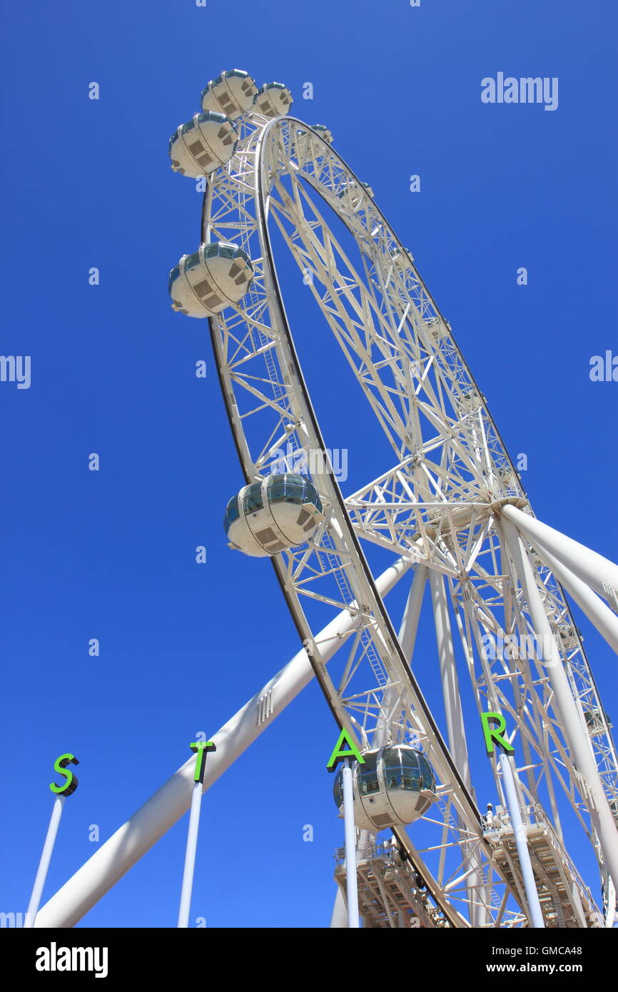 Melbourne Star, giant Ferris wheel opened in December 2013 and attracts ...