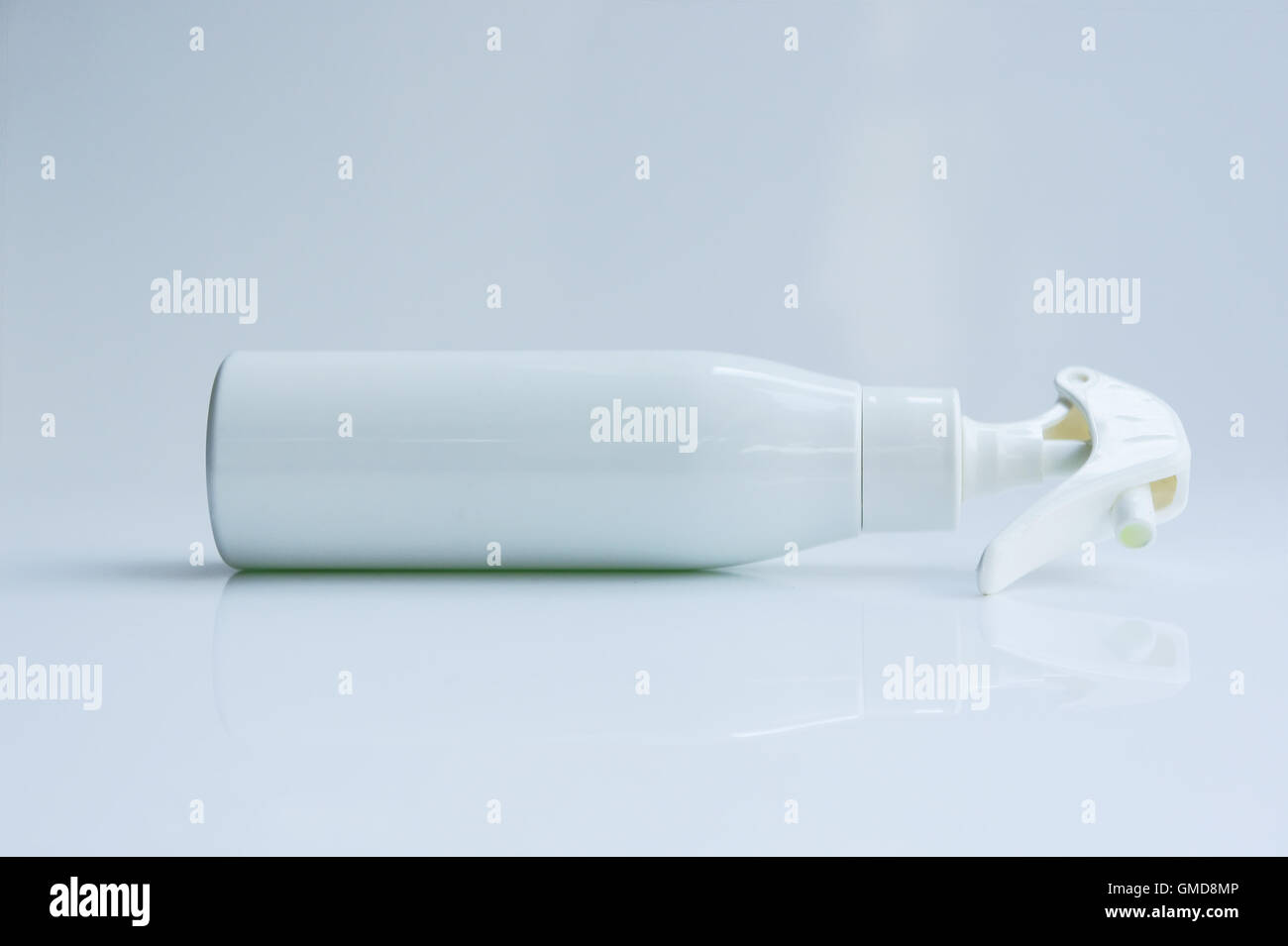 Spray can wash hi-res stock photography and images - Alamy