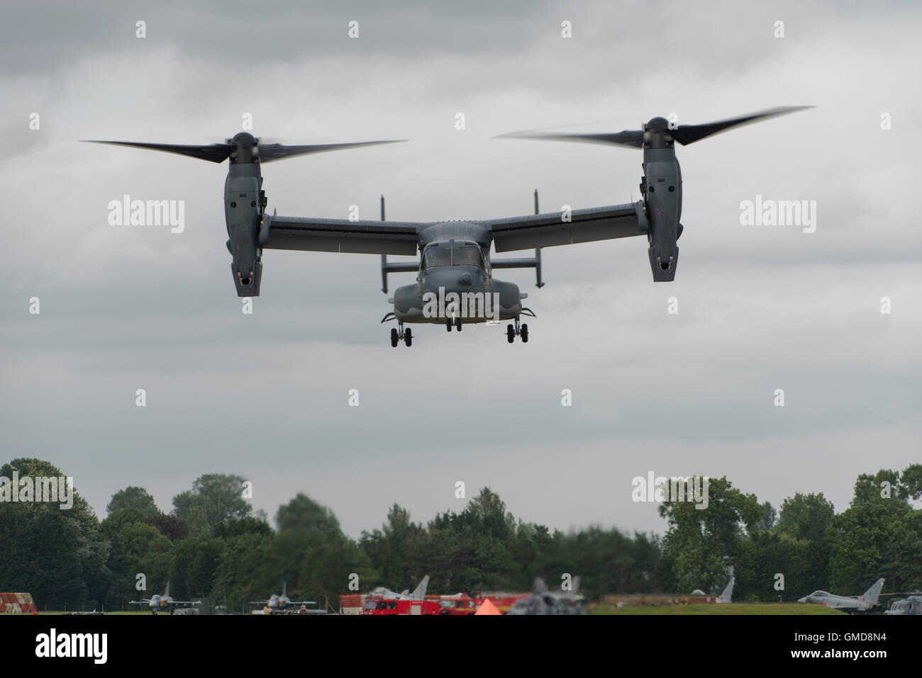 Tilt rotor military aircraft hi-res stock photography and images - Alamy