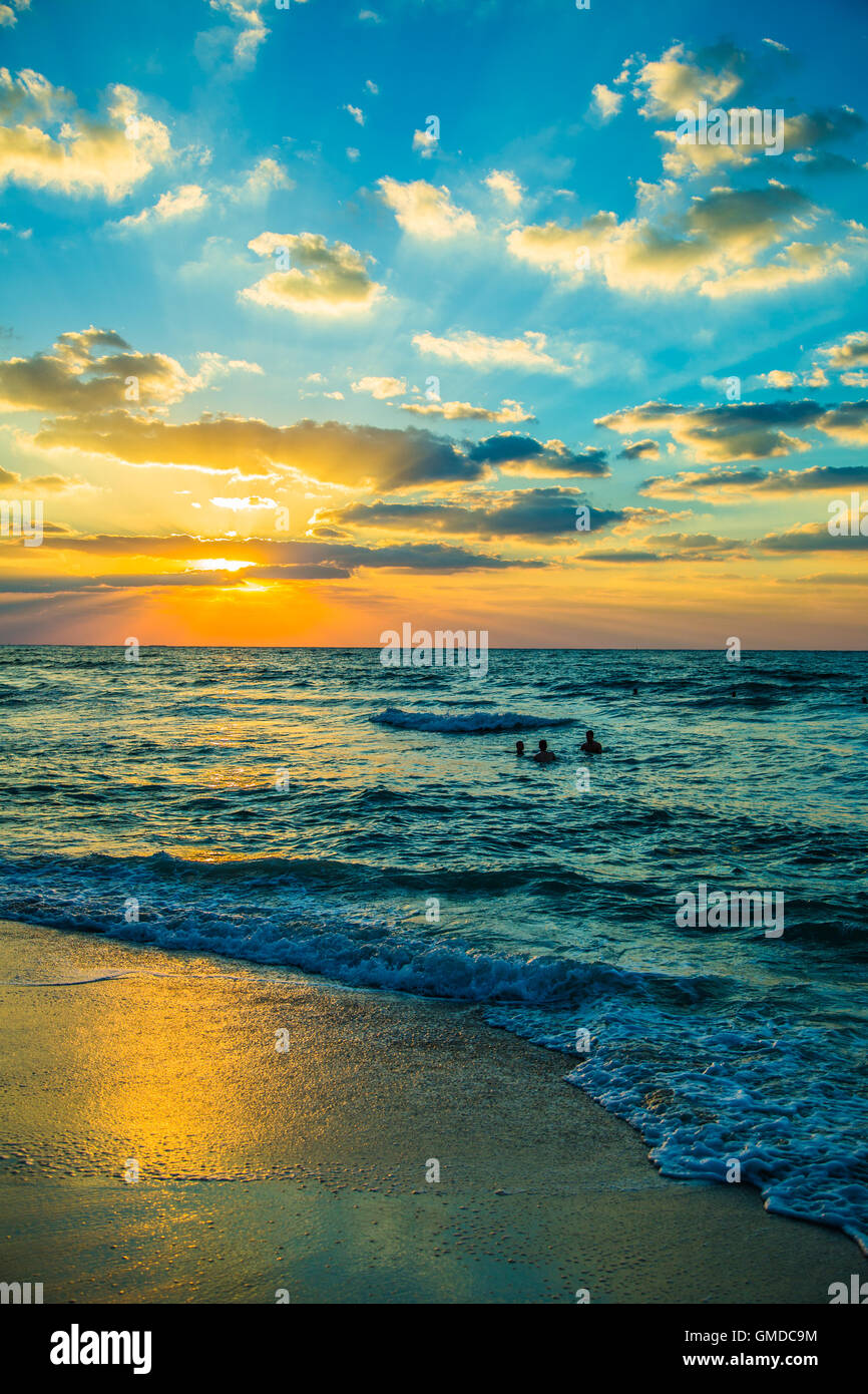 Dubai sea and beach, beautiful sunset at the beach Stock Photo - Alamy