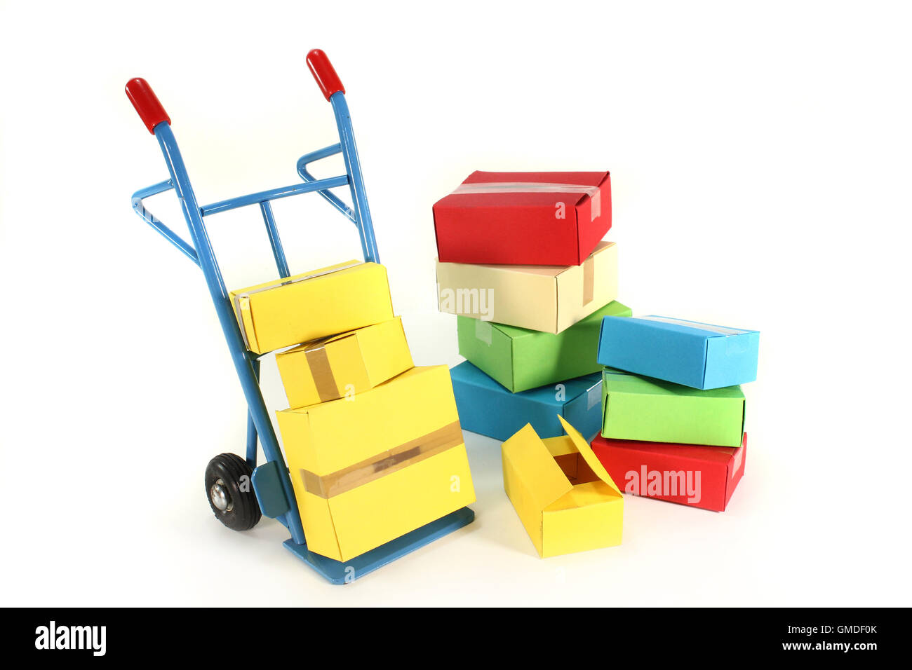 Parcel shipping box hi-res stock photography and images - Alamy