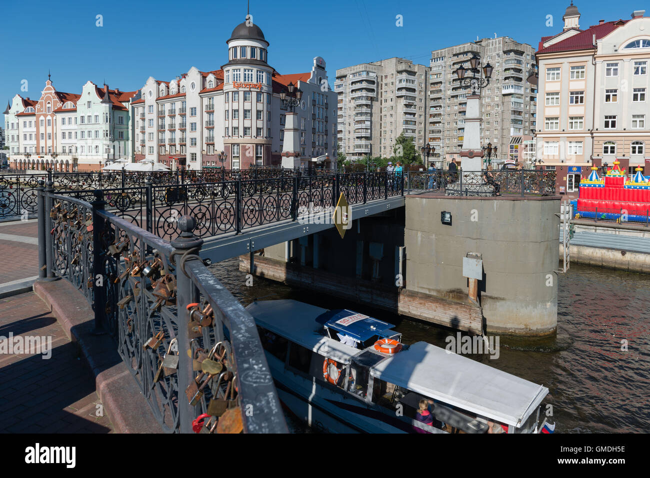 The after WW II rebuilt fishing village "Fischdorf" on the river Pregel ...