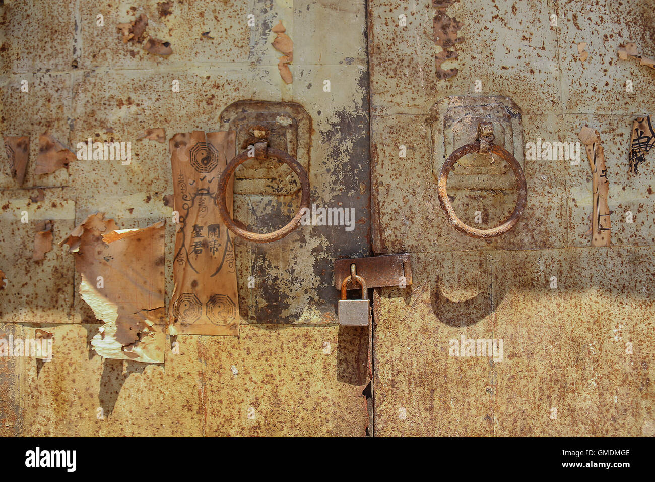Old antique door hi-res stock photography and images - Alamy