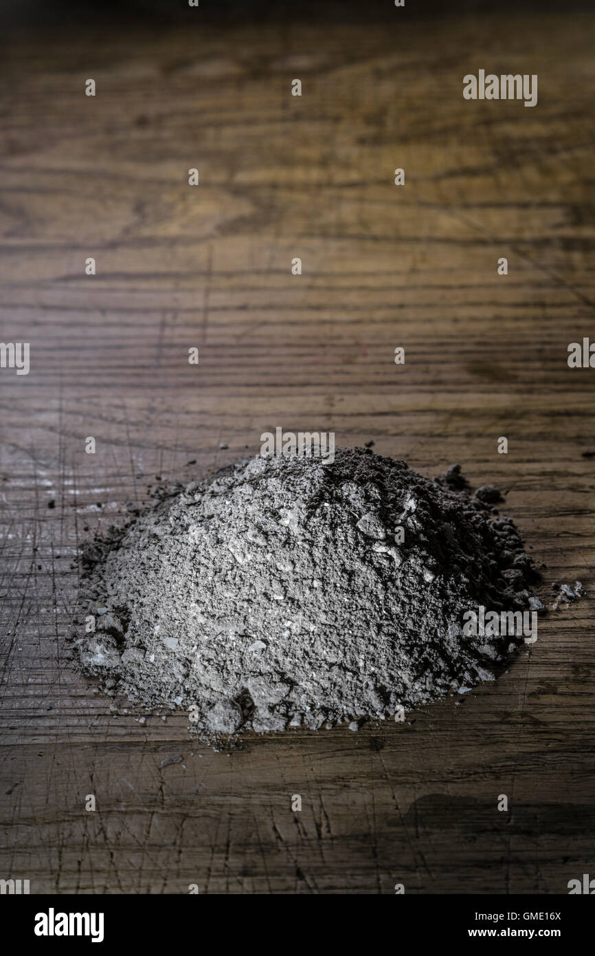 Ashes powder hi-res stock photography and images - Alamy