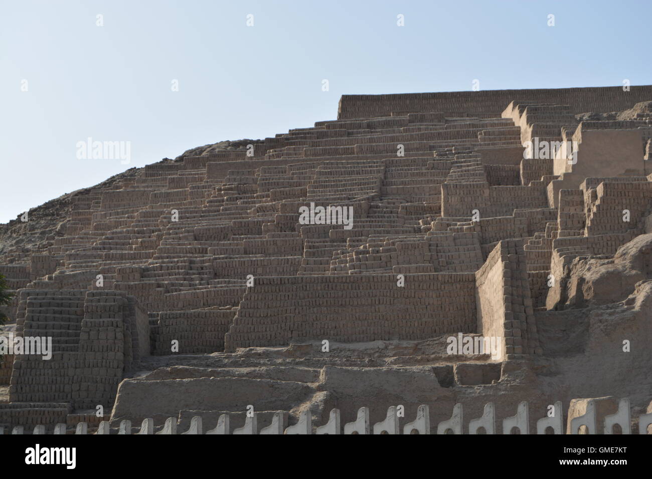 Huaca Pucllana, Peru Stock Photo - Alamy