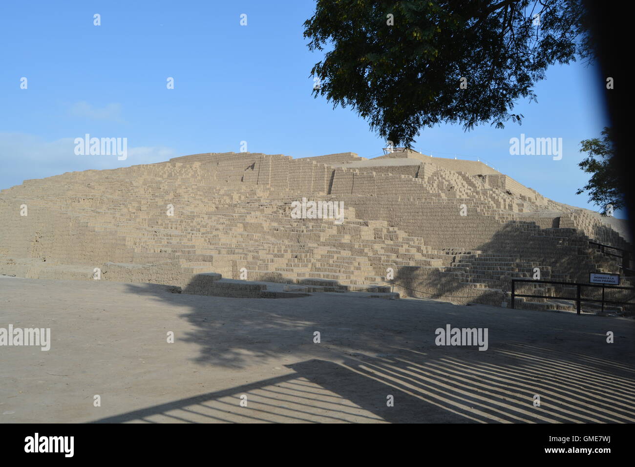 Huaca Pucllana, Peru Stock Photo - Alamy