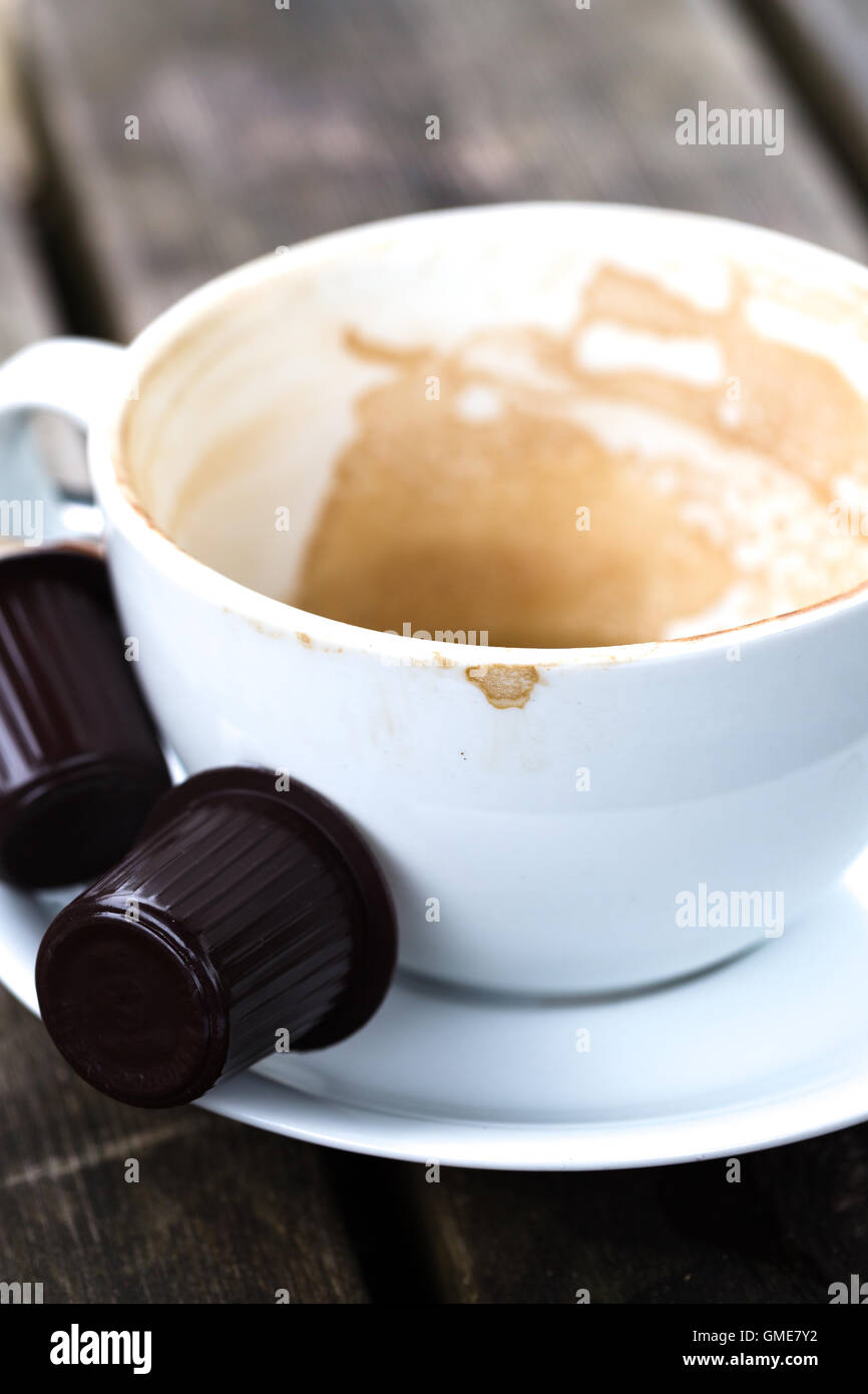 empty coffee cup Stock Photo - Alamy