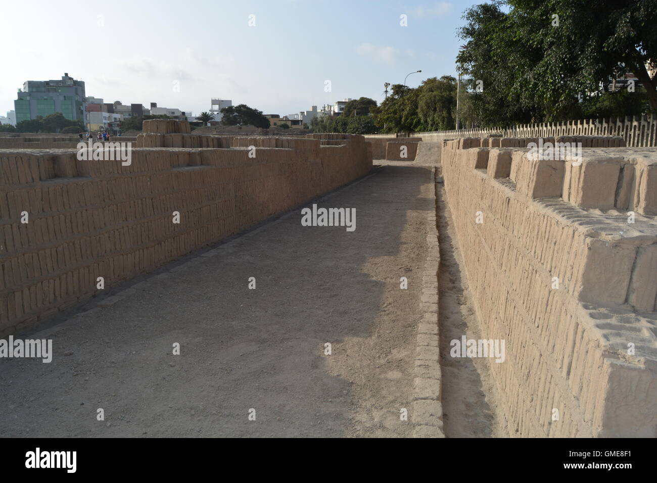Huaca Pucllana, Lima, Peru Stock Photo - Alamy