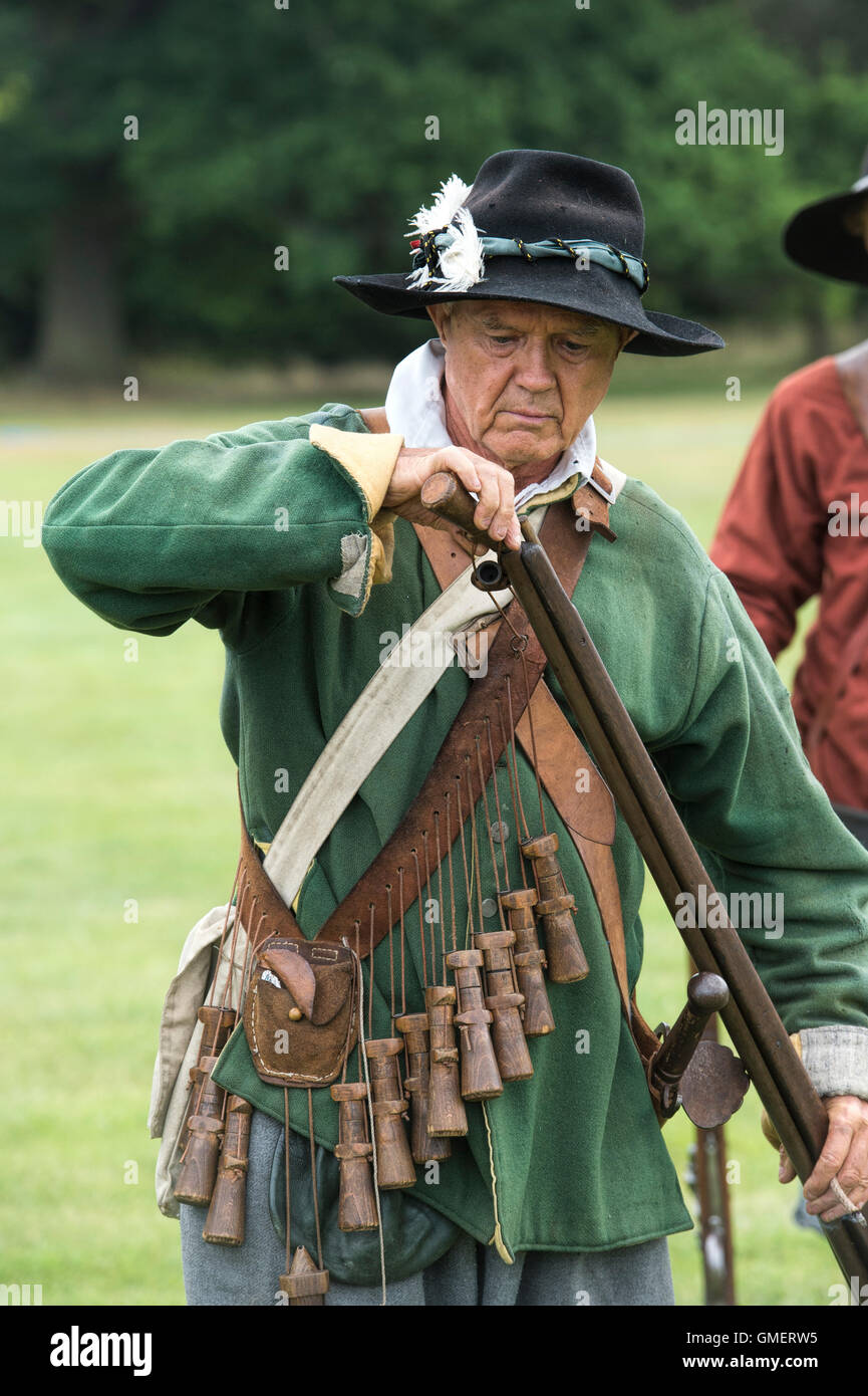 English civil war soldiers soldier with muskets musket hi-res stock ...