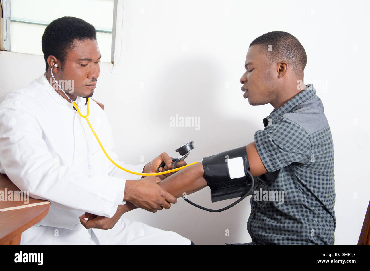 Doctor tension patient hi-res stock photography and images - Alamy