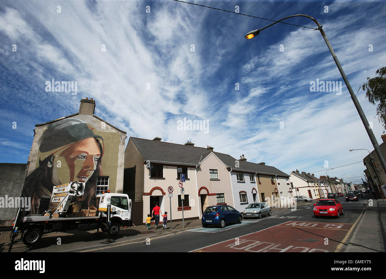 Smug graffiti hi-res stock photography and images - Alamy