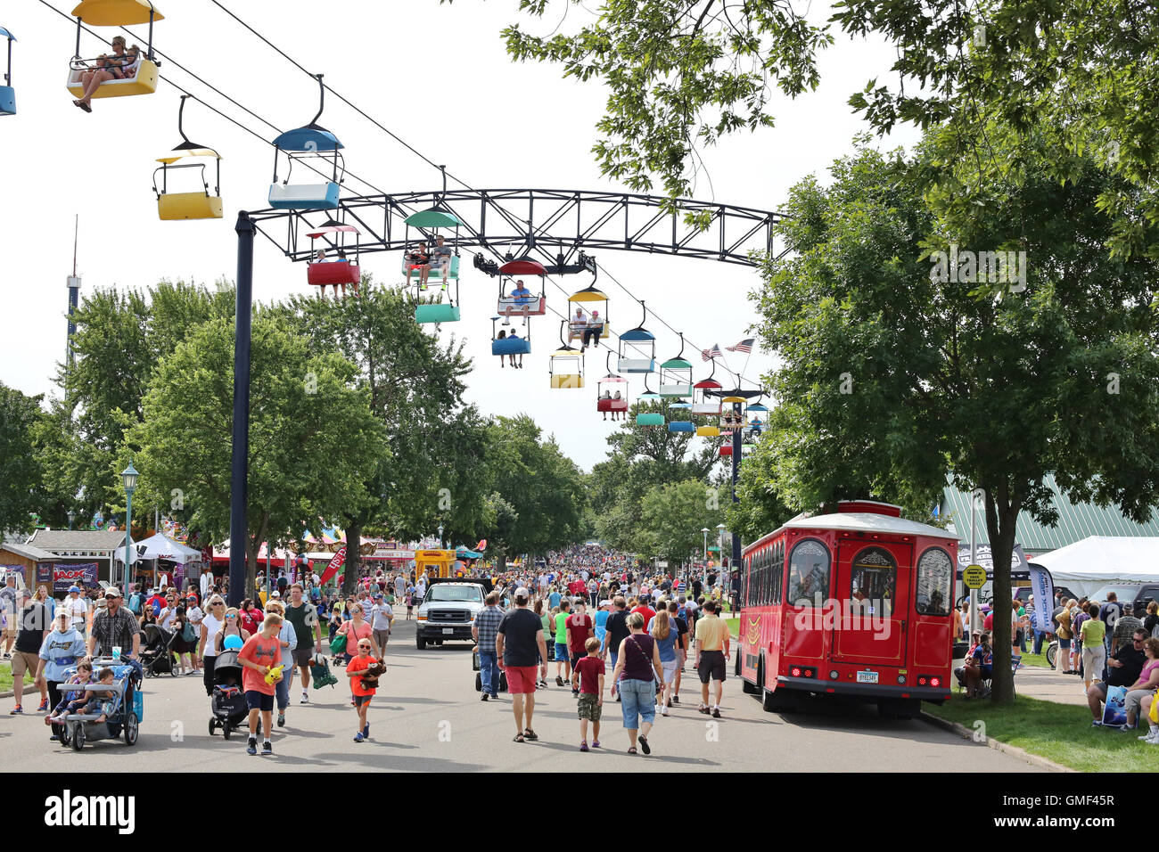Minnesota state fair crowd hi-res stock photography and images - Alamy