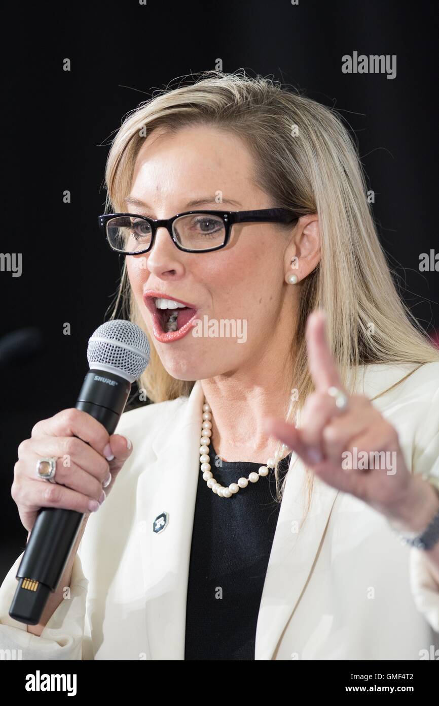 Hillary schieve hi-res stock photography and images - Alamy