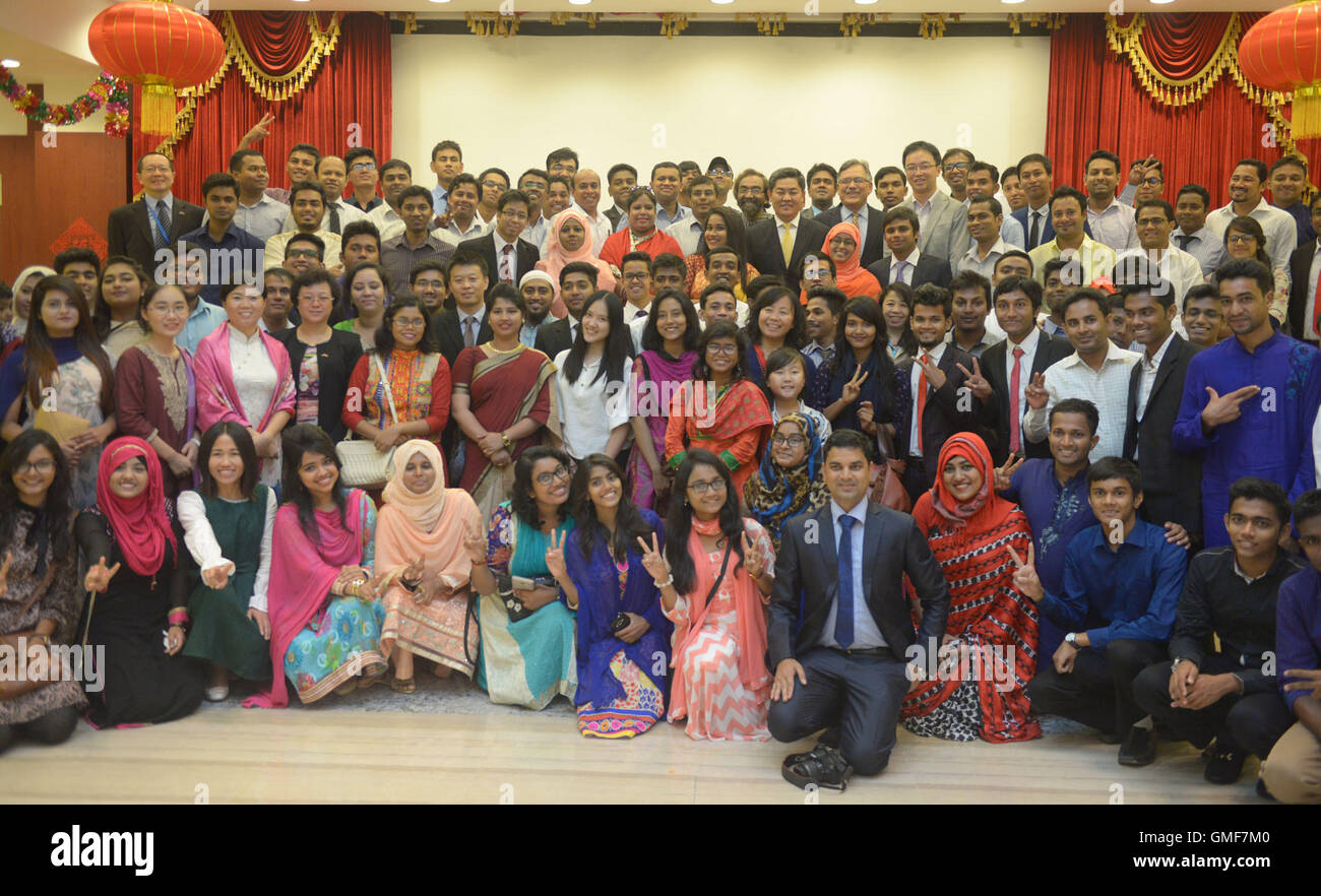 Bangladeshi students hi-res stock photography and images - Alamy