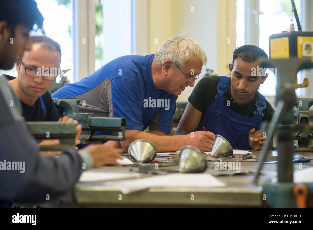 Jena, Germany. 25th Aug, 2016. Trainer for metal working, Waldemar ...