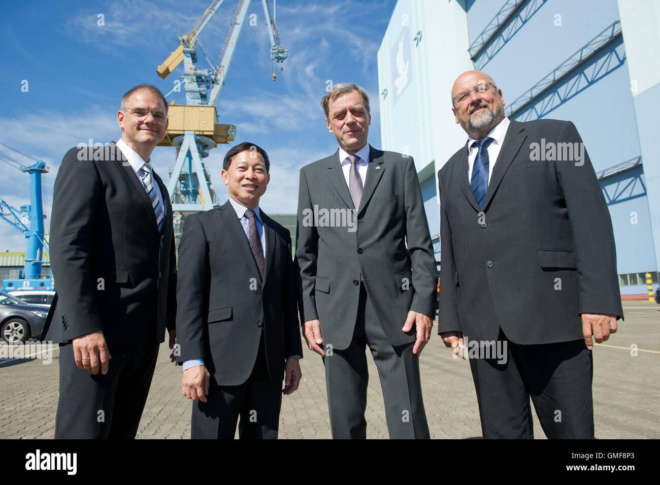 Mayor of Stralsund, Alexander Badrow (CDU, l-r), Colin Au, chairman at ...