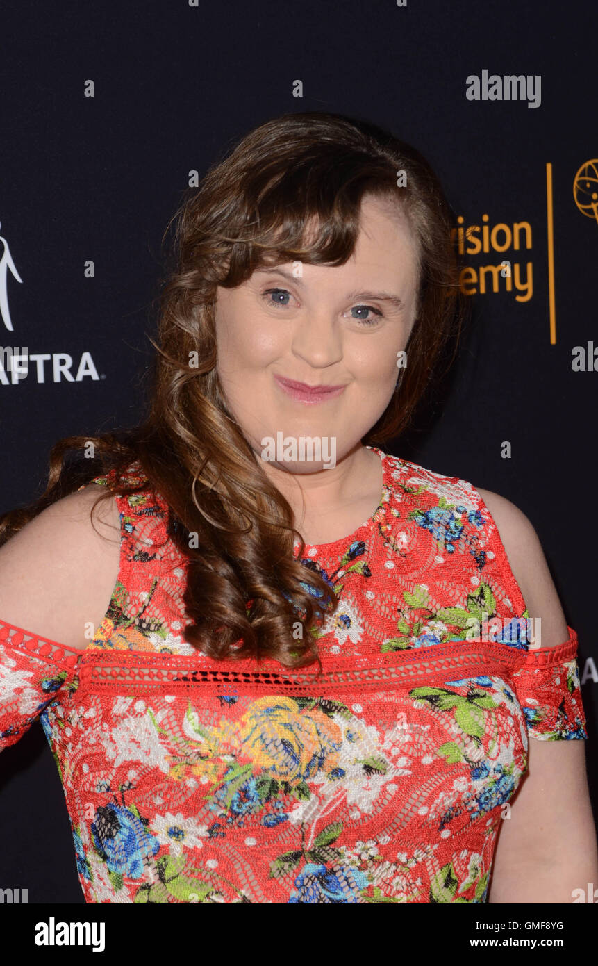 2016 jamie brewer hi-res stock photography and images - Alamy