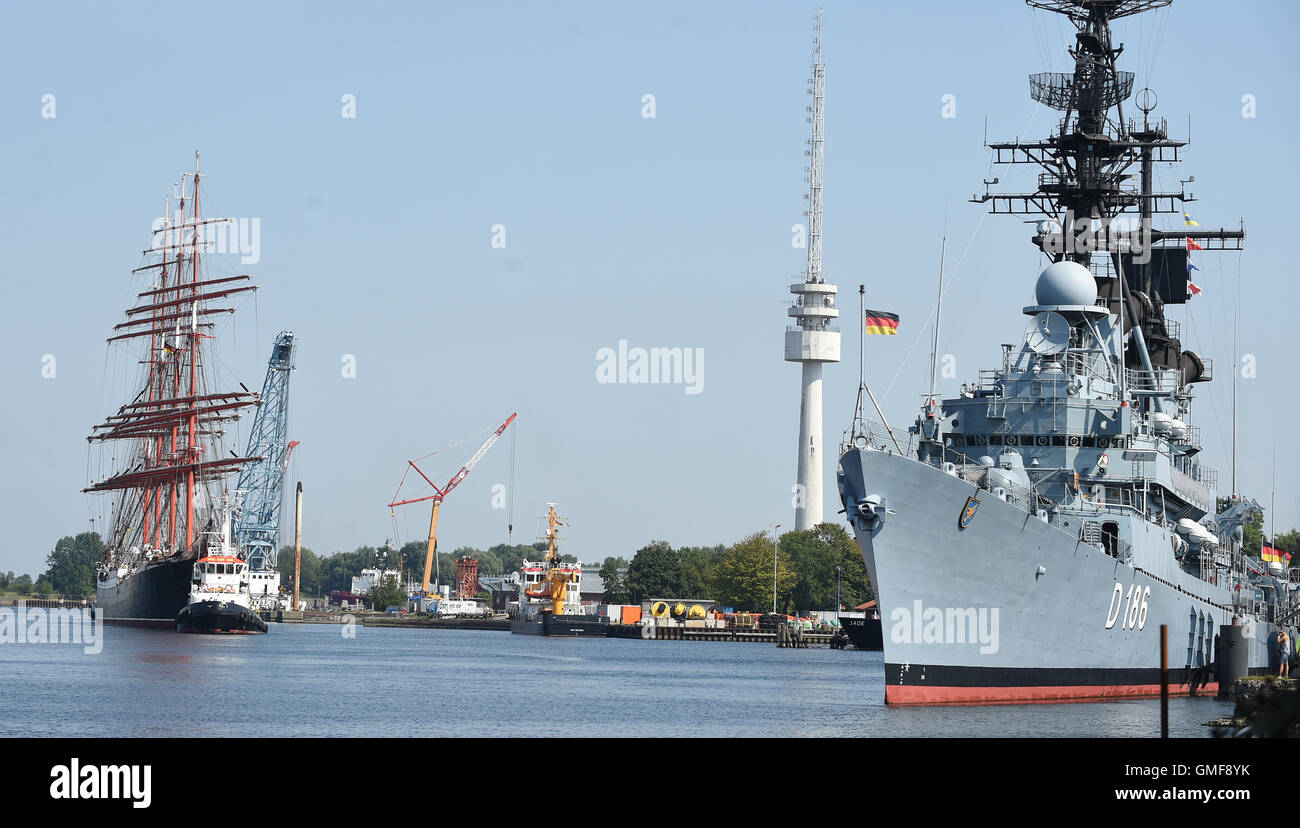 Russian sailing ship sedov hi-res stock photography and images - Alamy