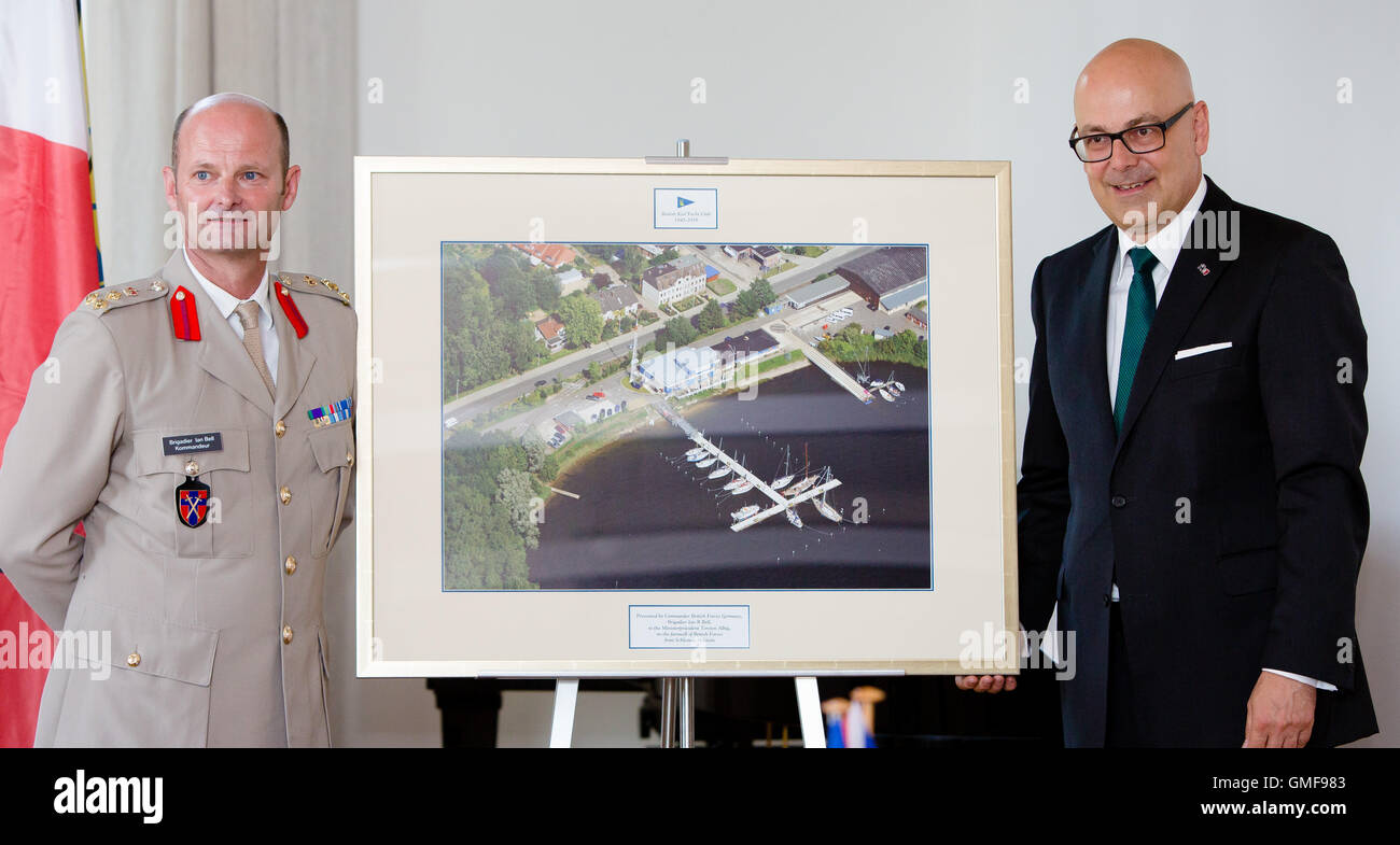 Goverments hi-res stock photography and images - Alamy