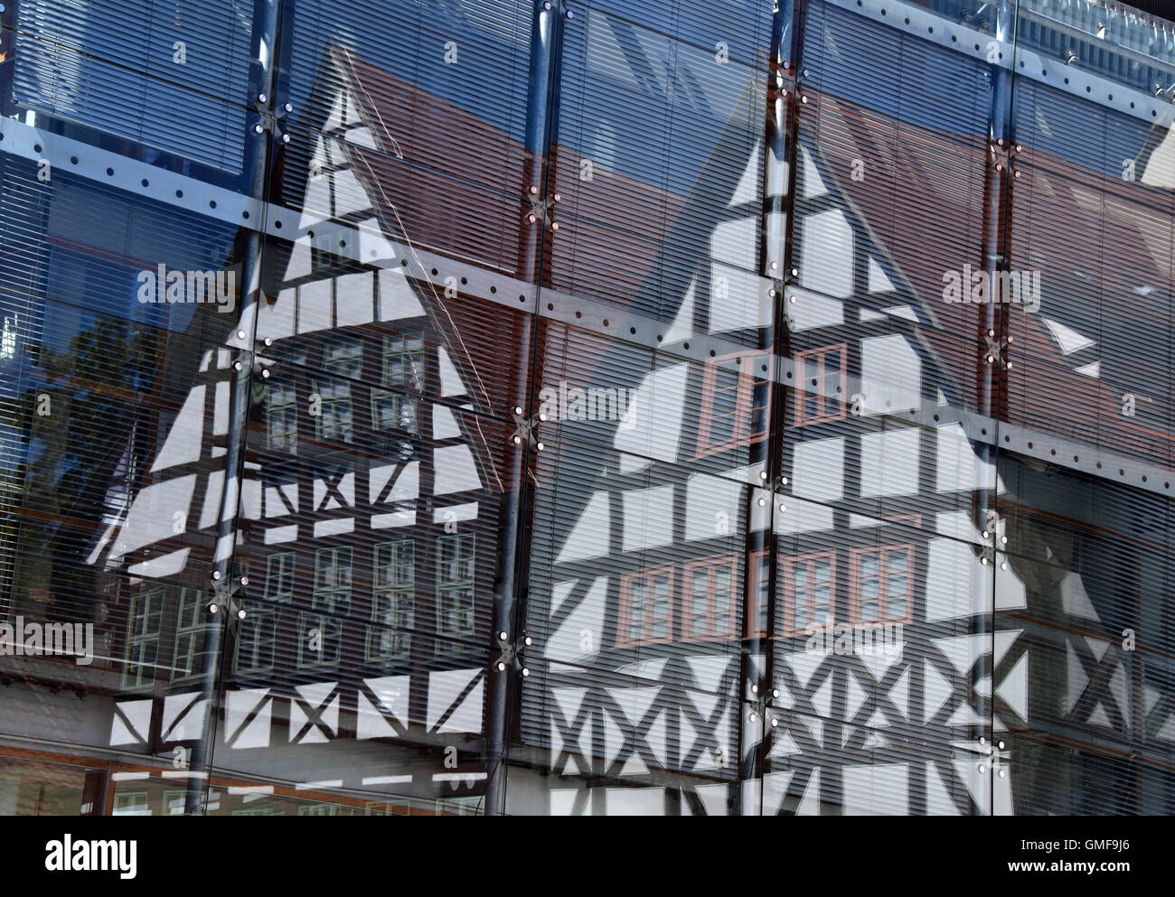 Erfurt, Germany. 26th Aug, 2016. Historical half-timer houses are ...