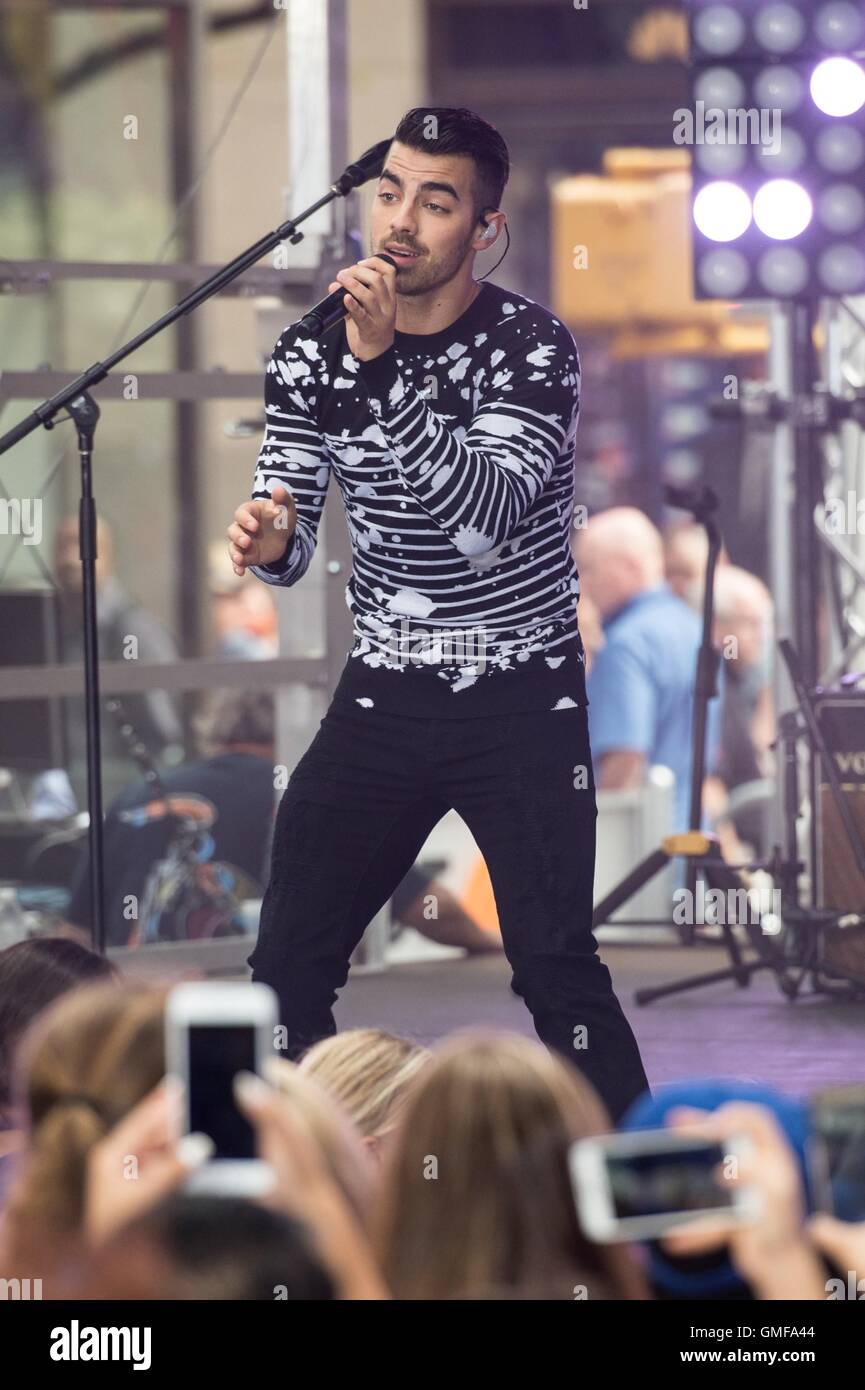 New York, NY, USA. 26th Aug, 2016. Joe Jonas on stage for NBC Today ...