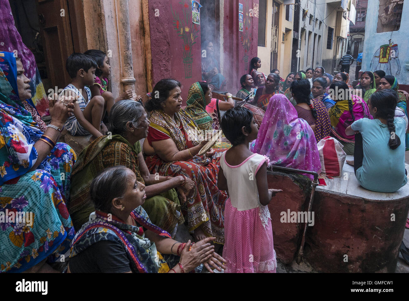 Indian devotees hi-res stock photography and images - Alamy