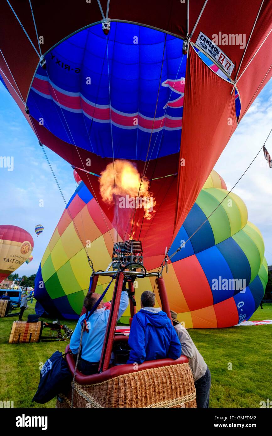 Strathaven Scotland, UK. 27th Aug, 2016. The Strathaven Balloon ...