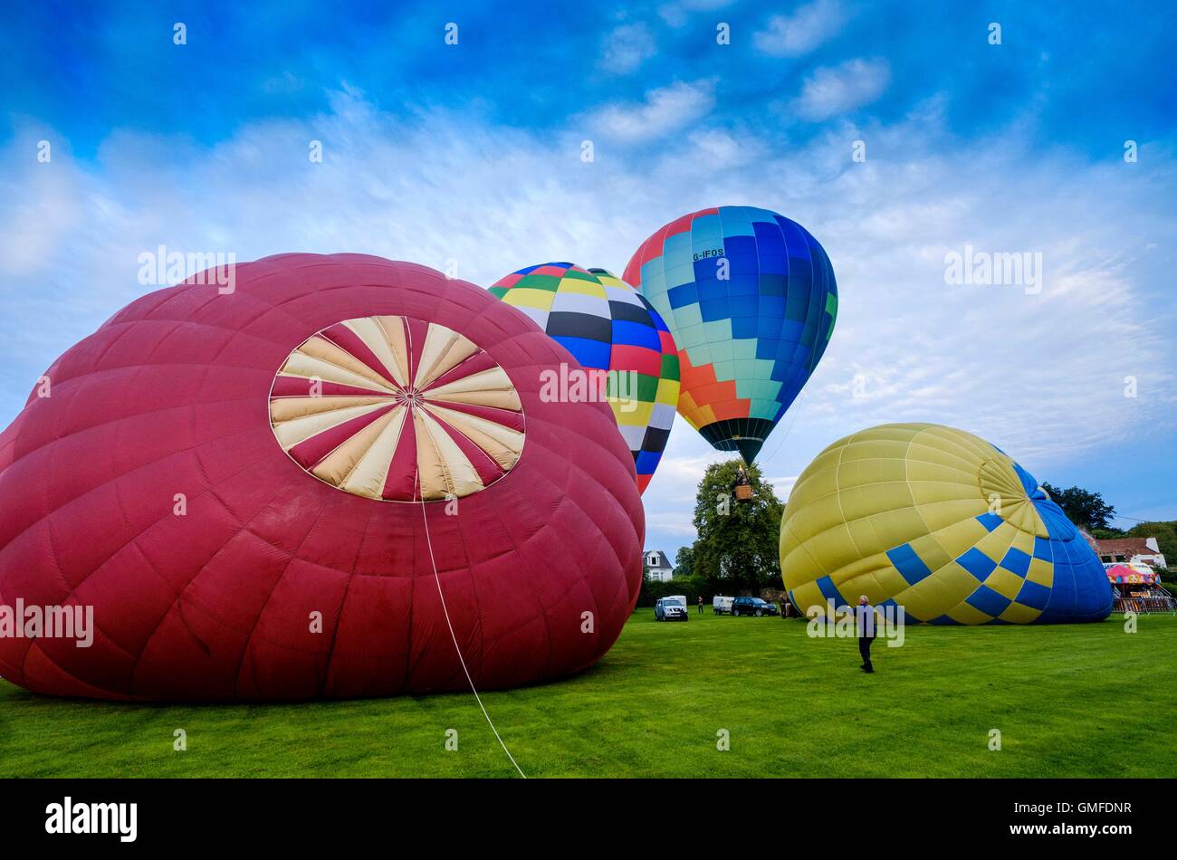 Balloons scotland hi-res stock photography and images - Alamy