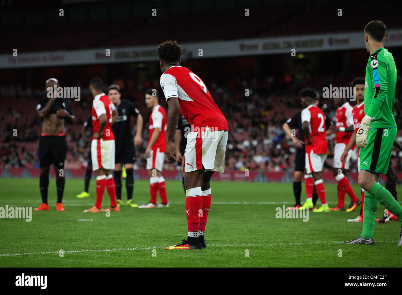 Chuba akpom arsenal hi-res stock photography and images - Alamy