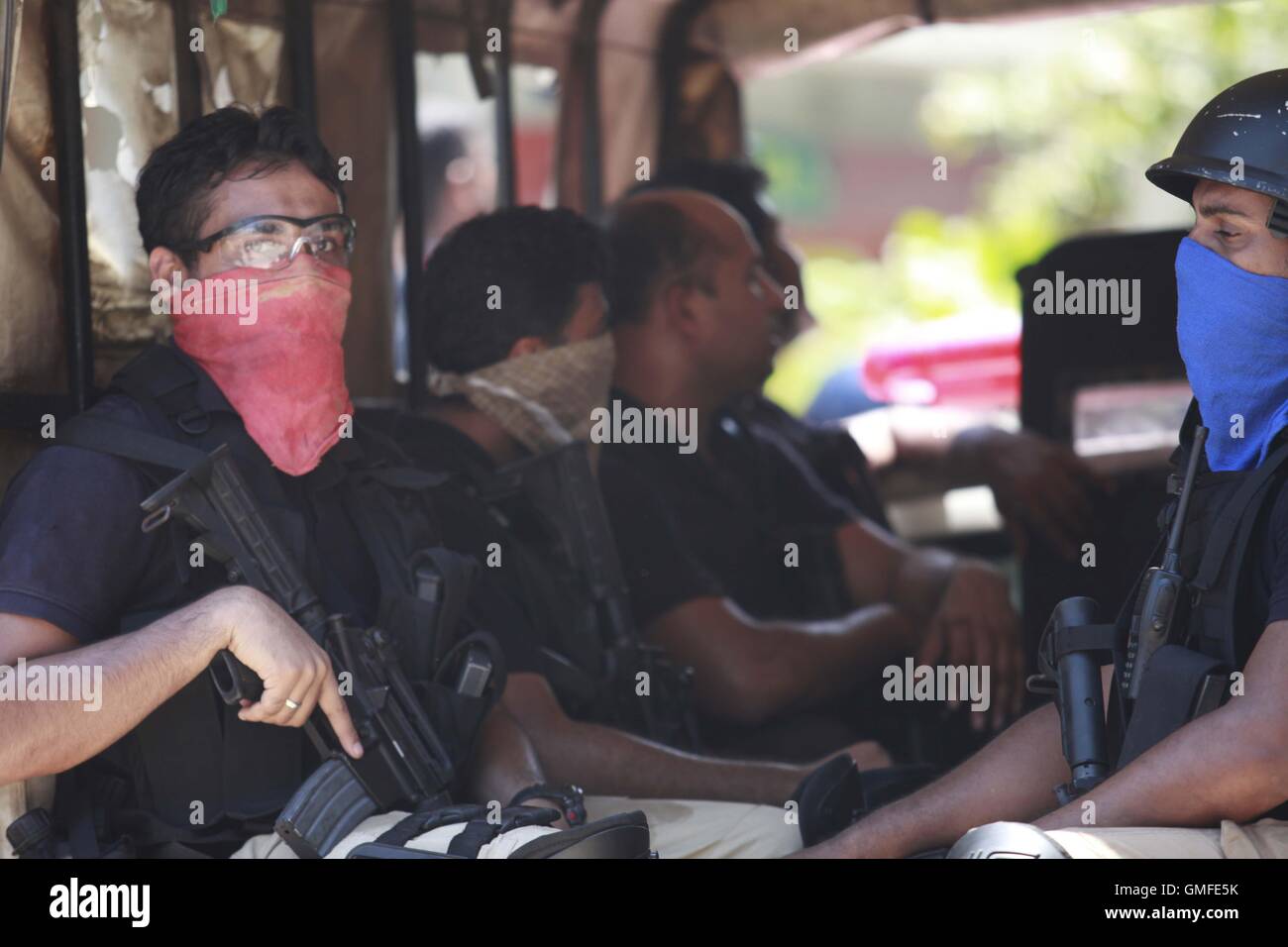 Swat force hi-res stock photography and images - Alamy
