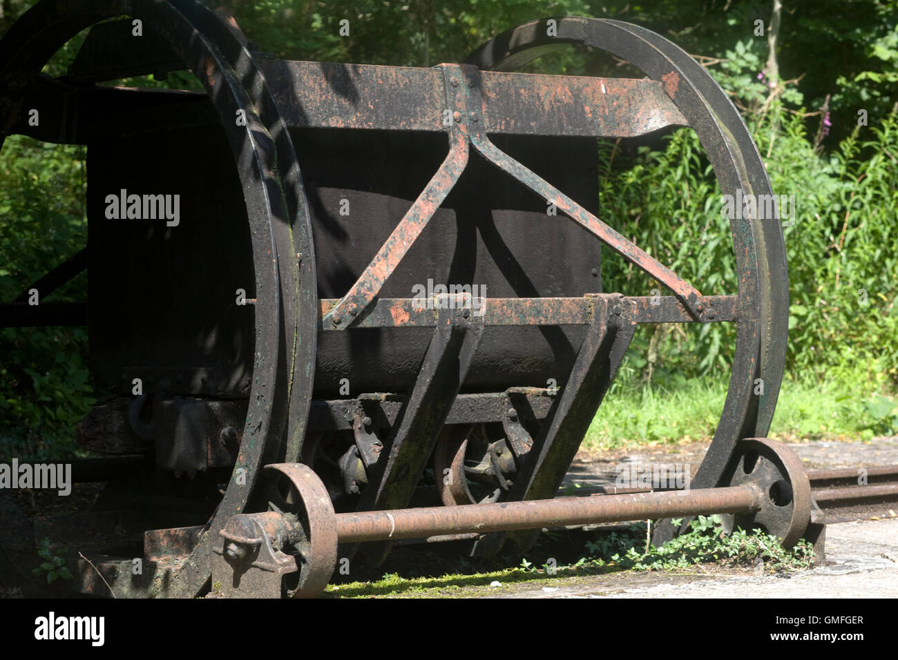 Metal wheel hi-res stock photography and images - Alamy