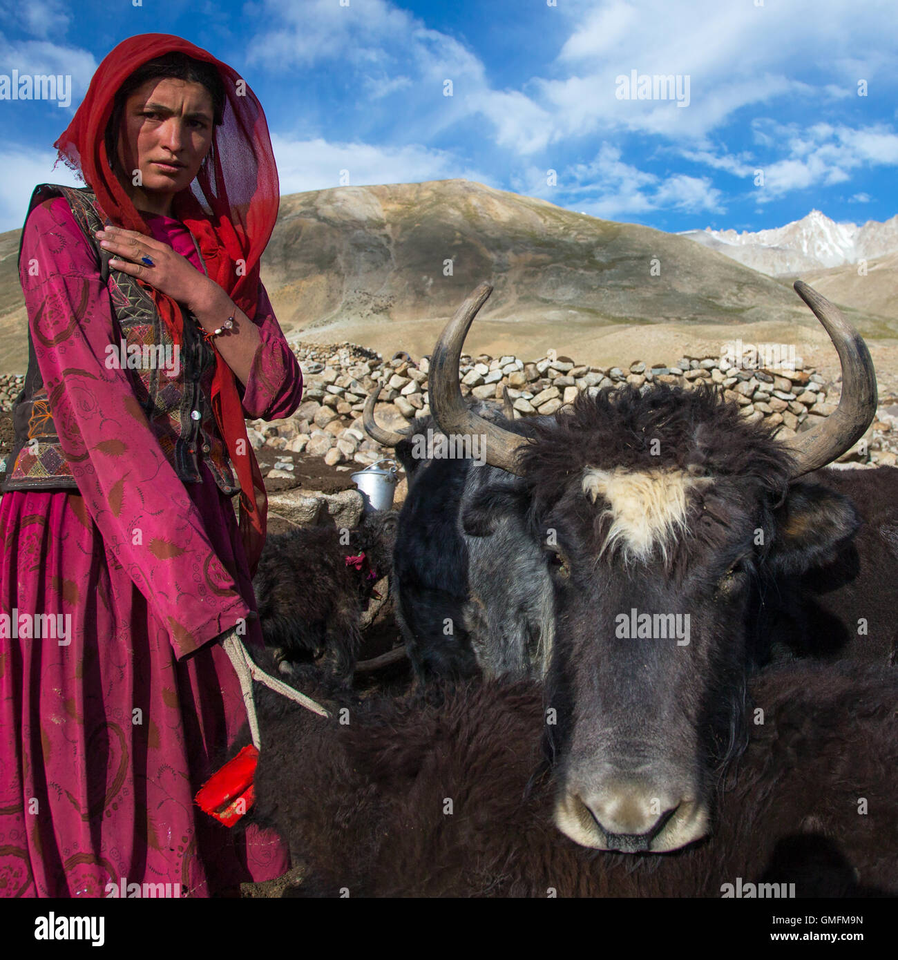 Afghan nomadic woman hi-res stock photography and images - Alamy