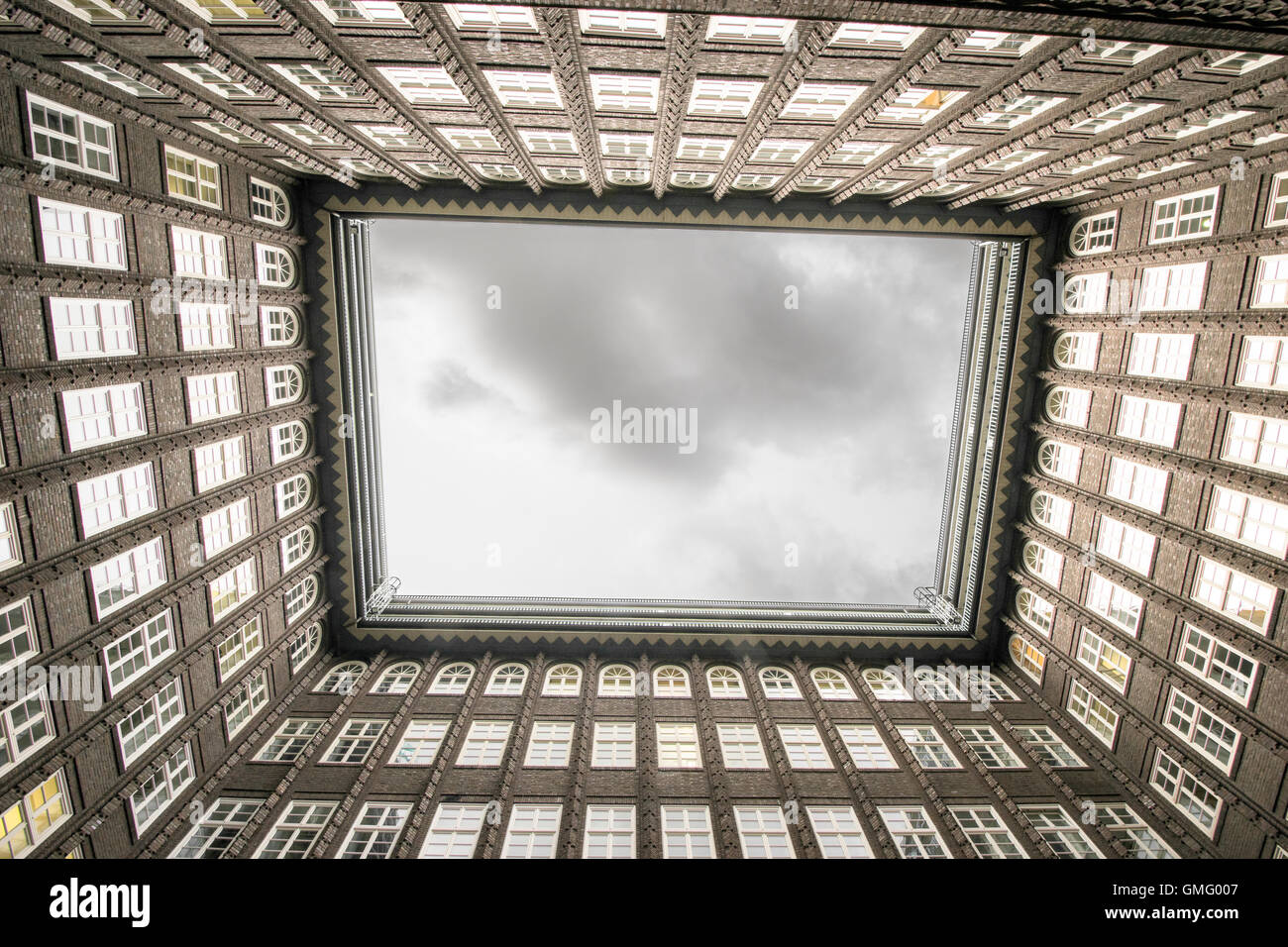 Courtyard view through gothic window hi-res stock photography and ...