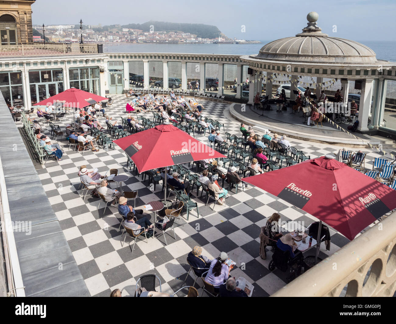 Scarborough spa scarborough spa theatre hi-res stock photography and ...