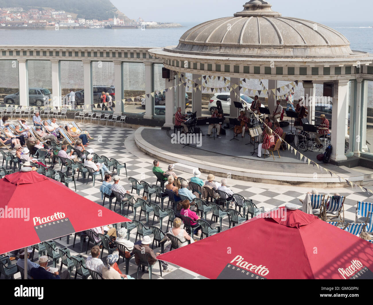 Scarborough spa scarborough spa theatre hi-res stock photography and ...