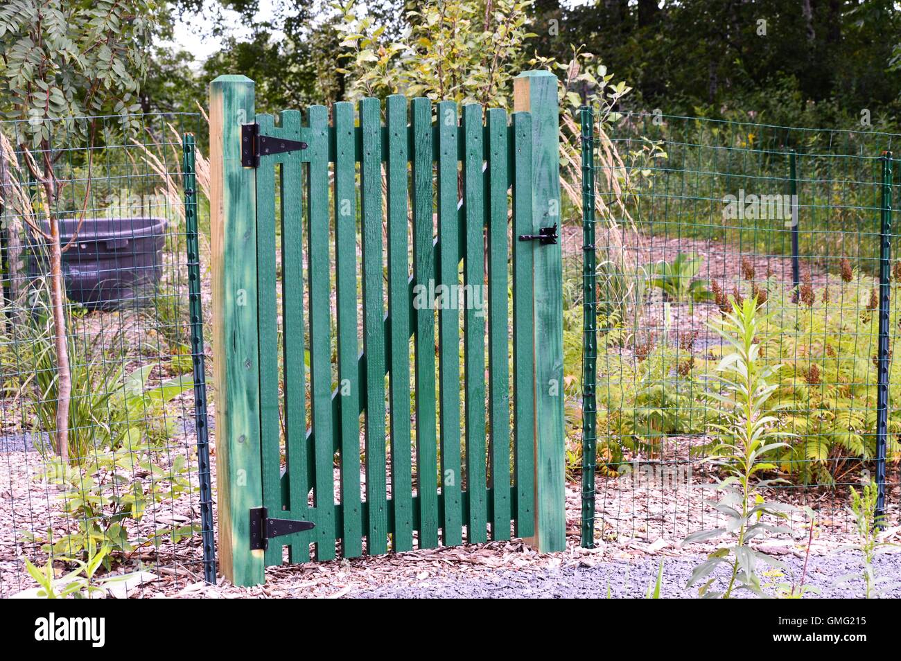 Green boundary hi-res stock photography and images - Alamy