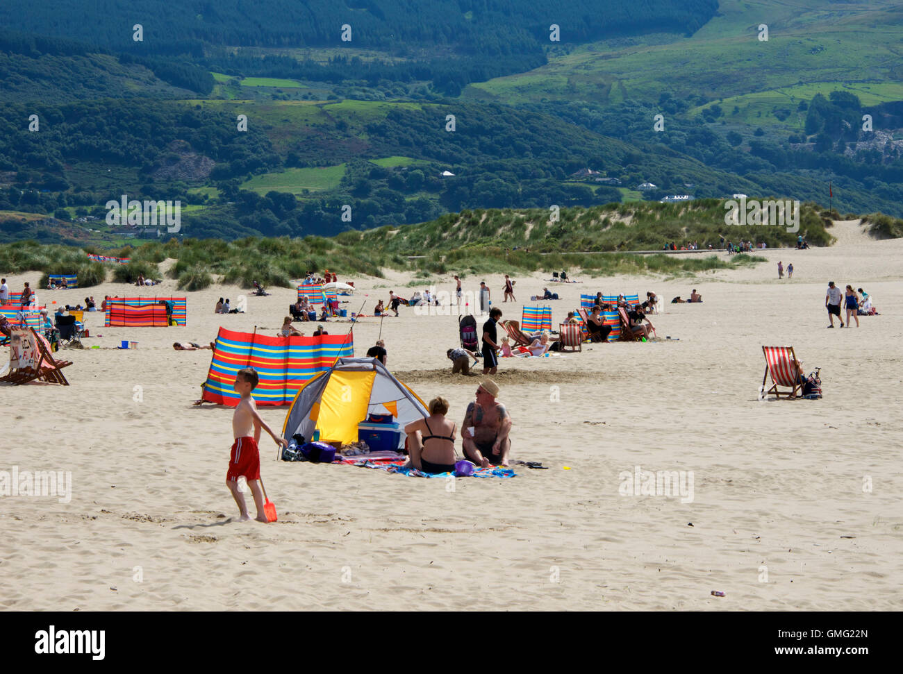 Barmouth beach, Gwynnedd, North Wales, UK Stock Photo - Alamy