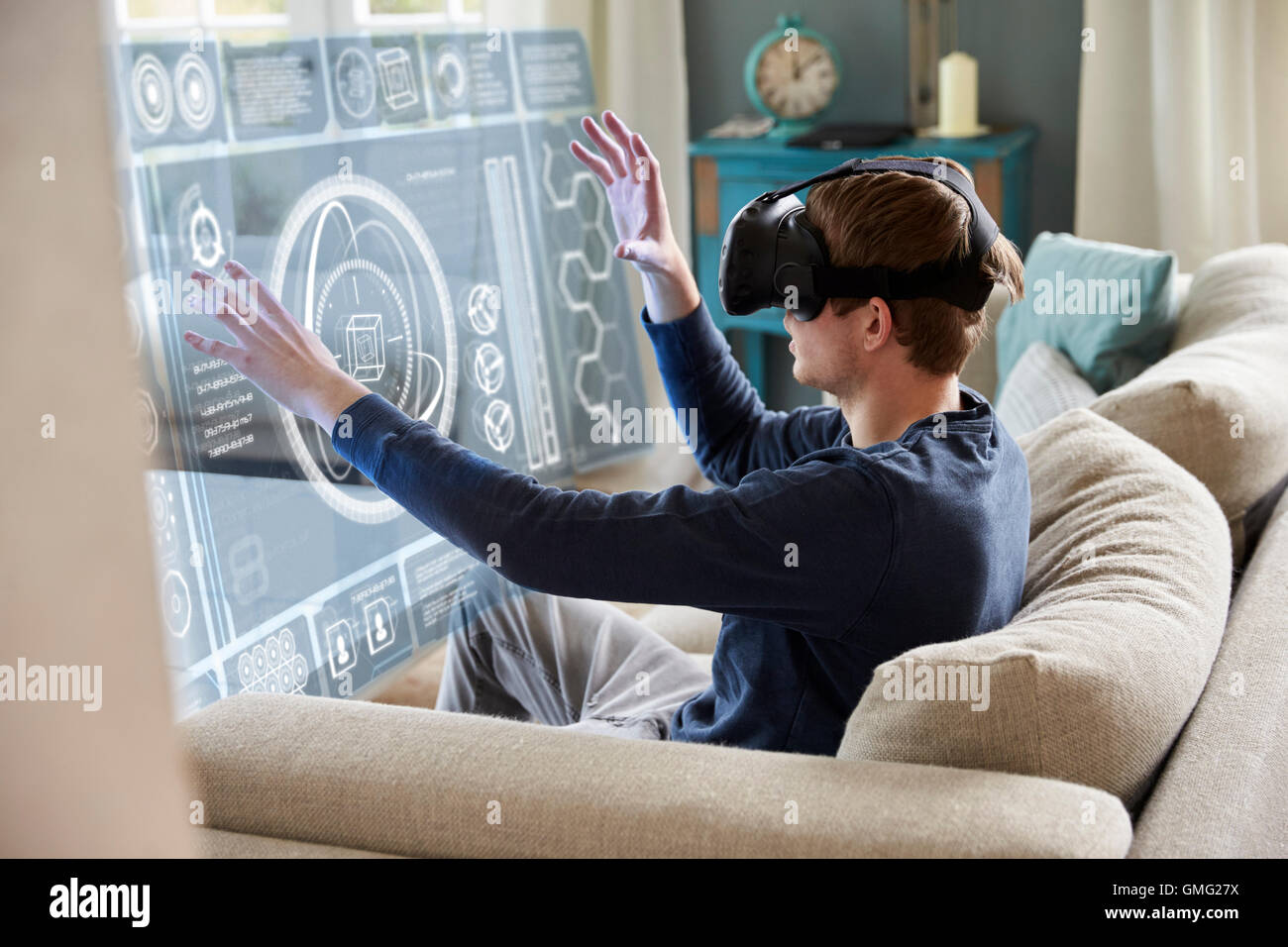 Immersive headset hi-res stock photography and images - Alamy