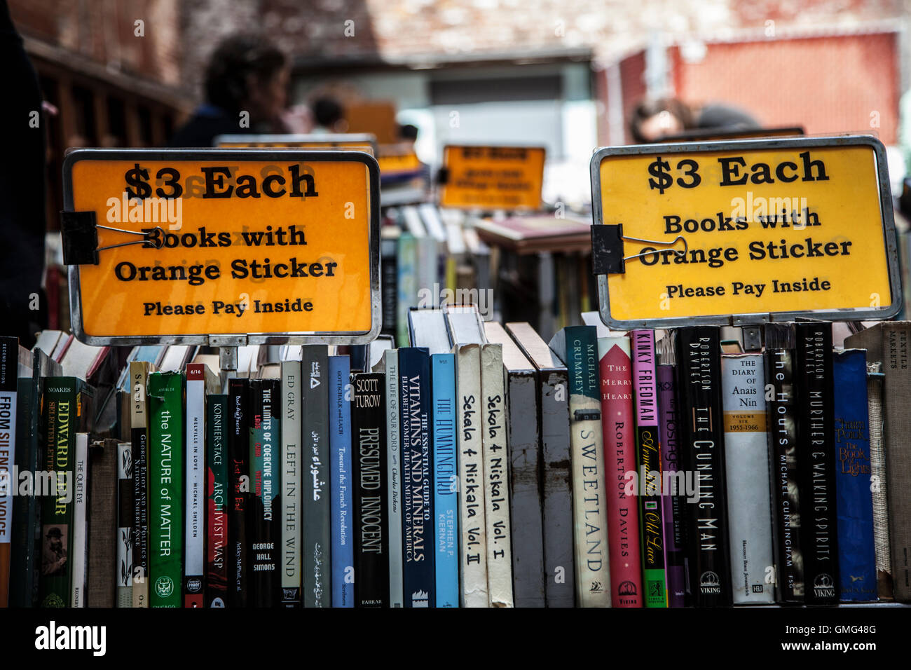 Brattle Bookstore, Boston Stock Photo - Alamy