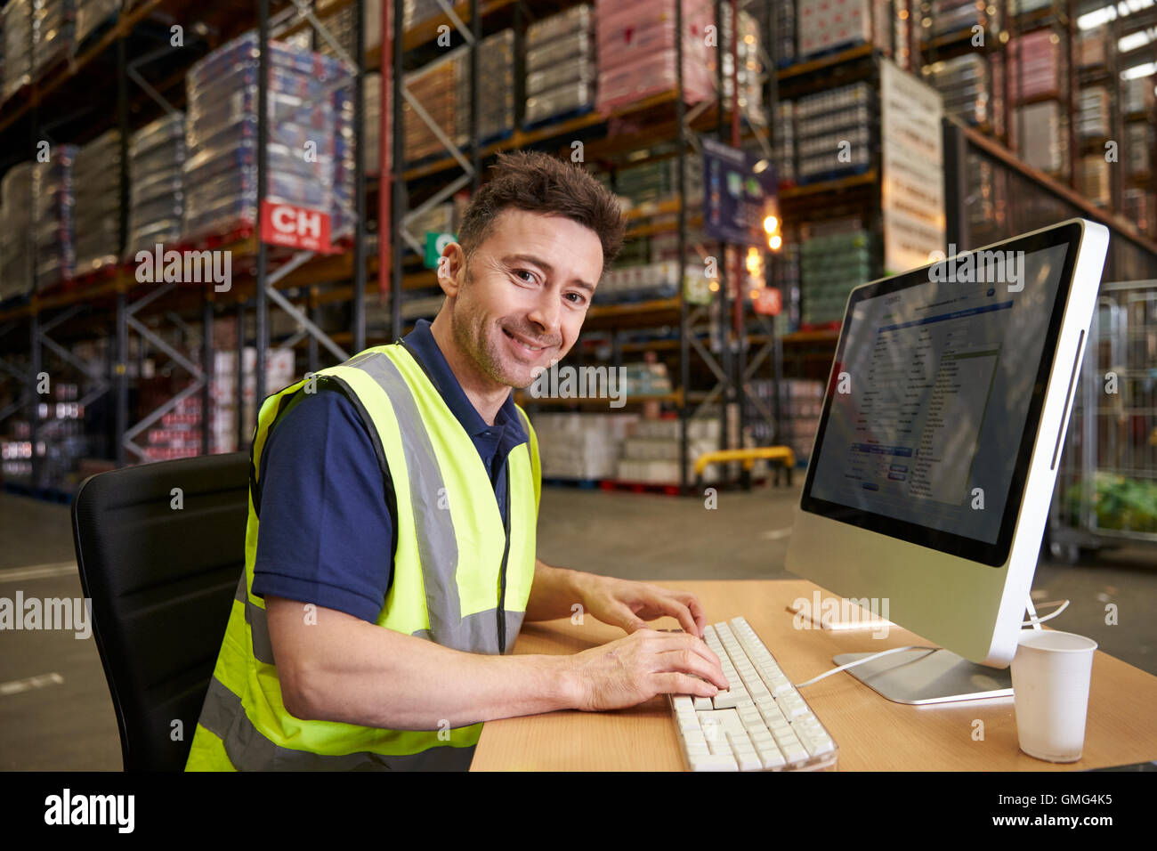 Warehouse office hi-res stock photography and images - Alamy