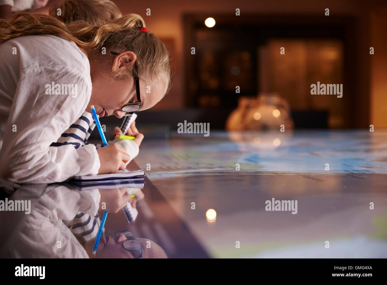 Child map museum hi-res stock photography and images - Alamy