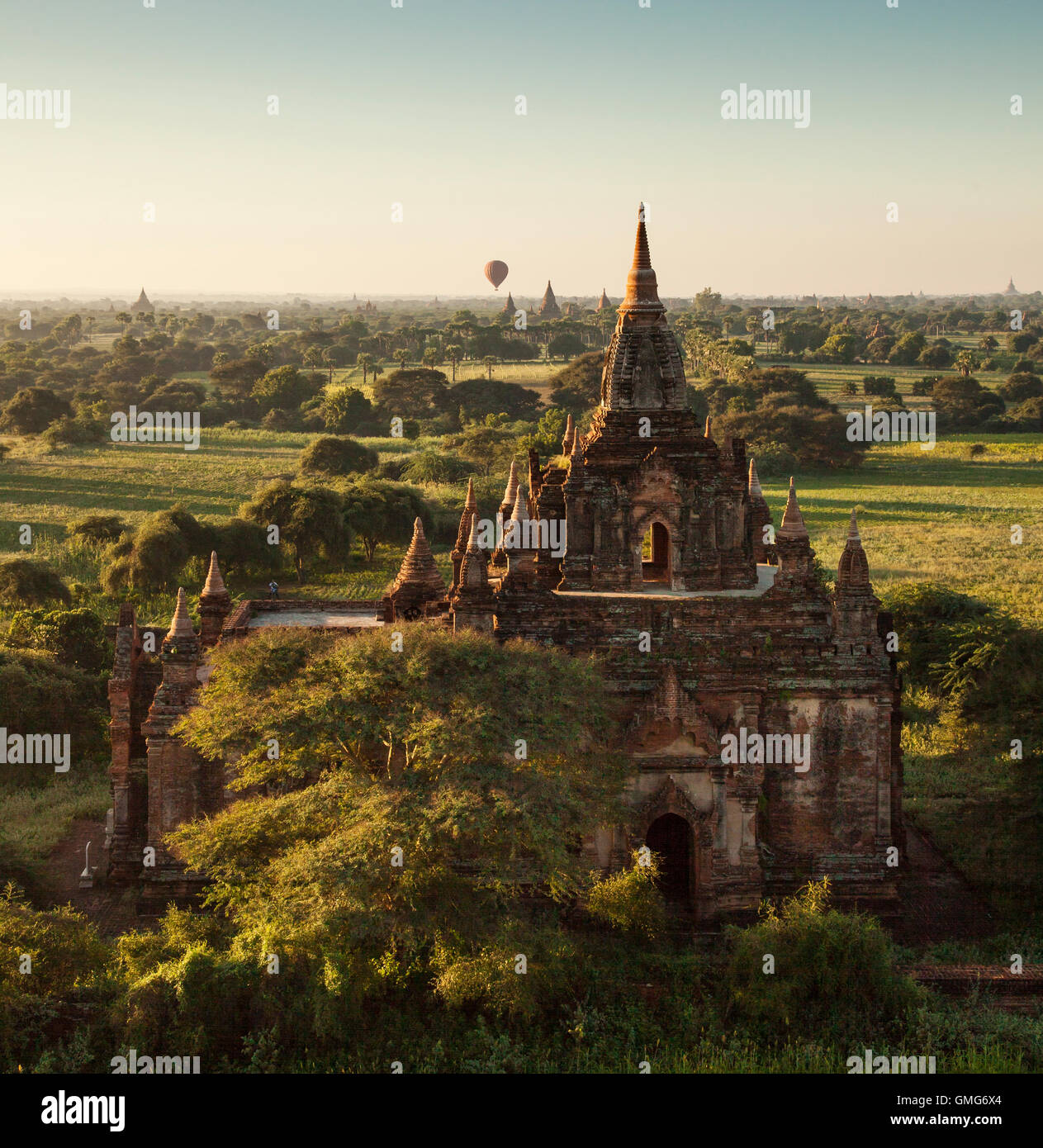 Ancient buddhist temples of Bagan Stock Photo - Alamy