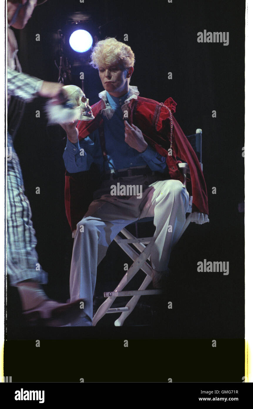 Serious moonlight tour hi-res stock photography and images - Alamy