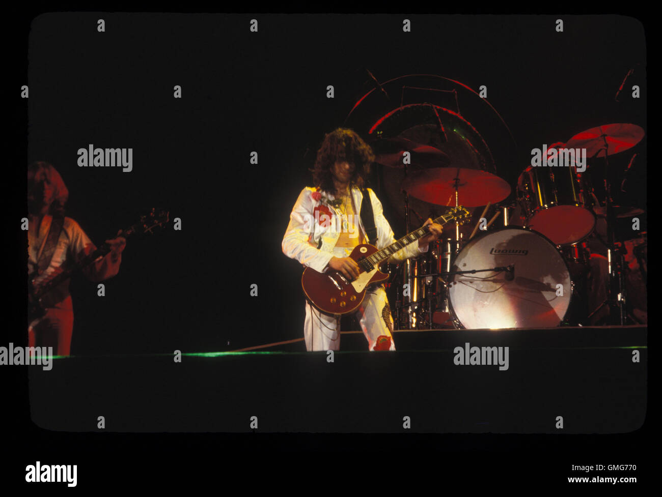 Led zeppelin 1977 hi-res stock photography and images - Alamy