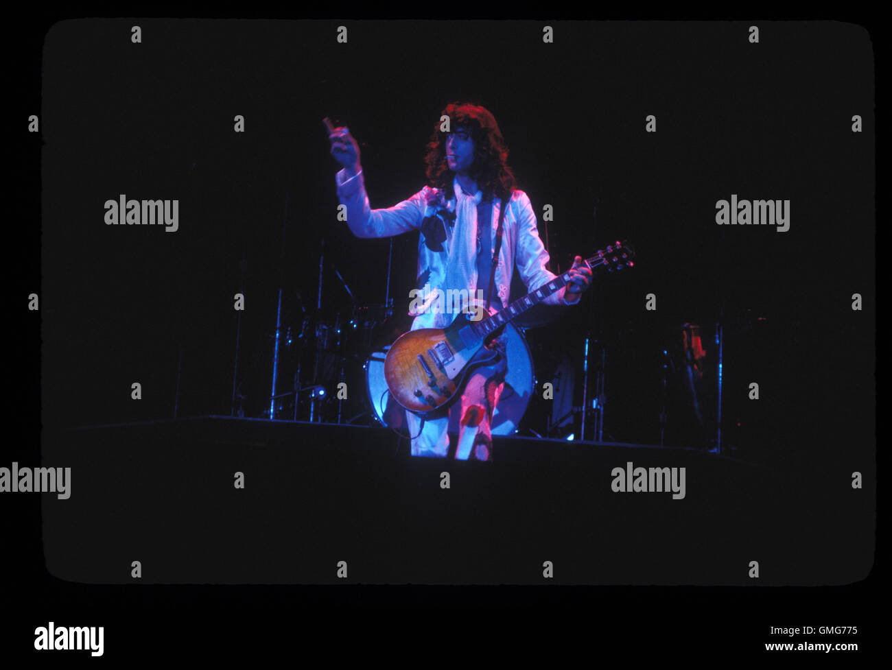 Led zeppelin 1977 hi-res stock photography and images - Alamy