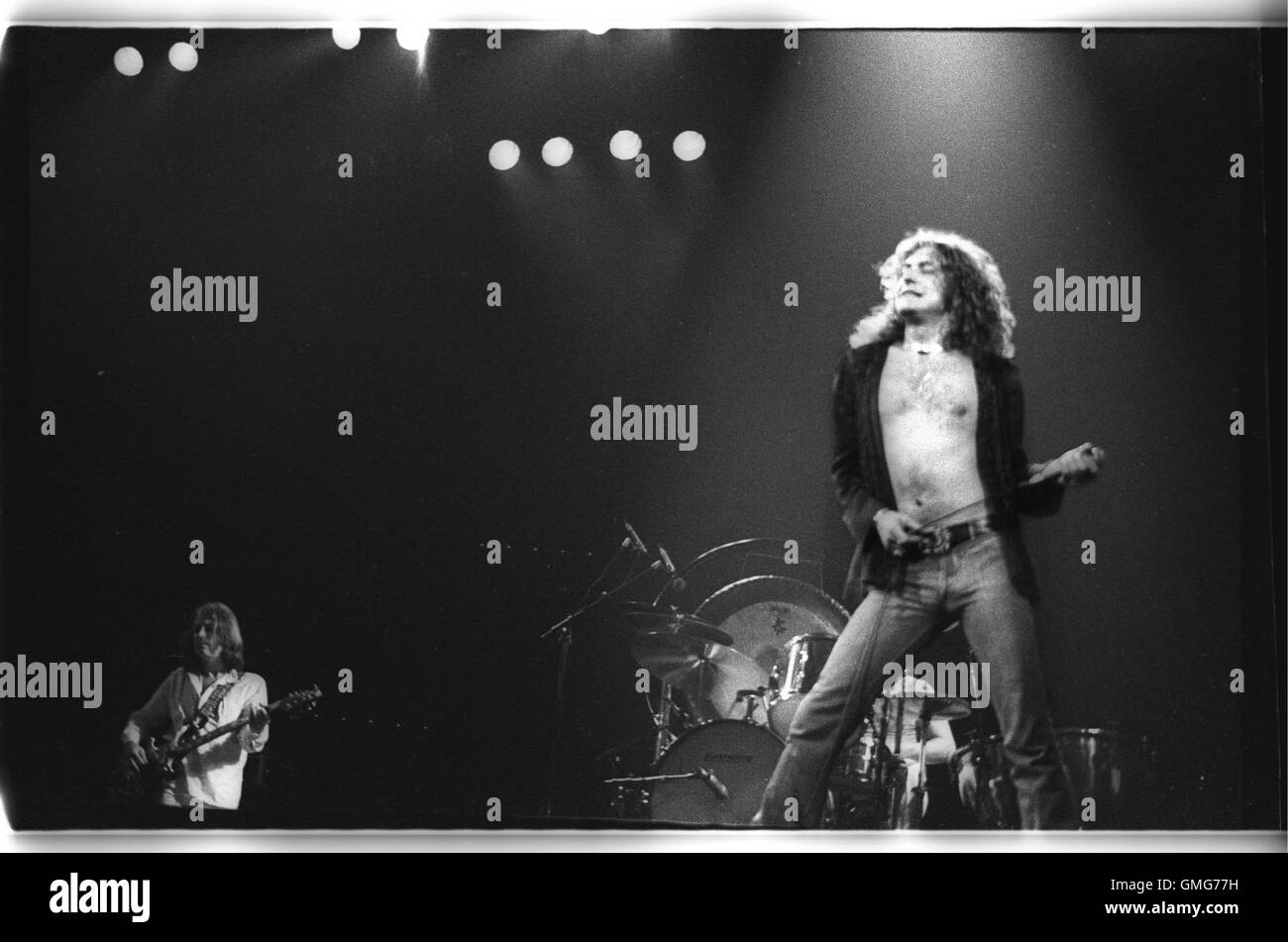 Led zeppelin 1977 hi-res stock photography and images - Alamy