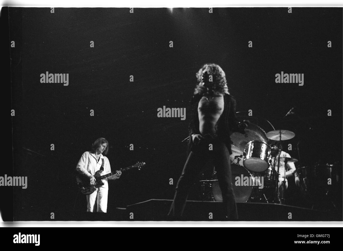 Led zeppelin 1977 hi-res stock photography and images - Alamy