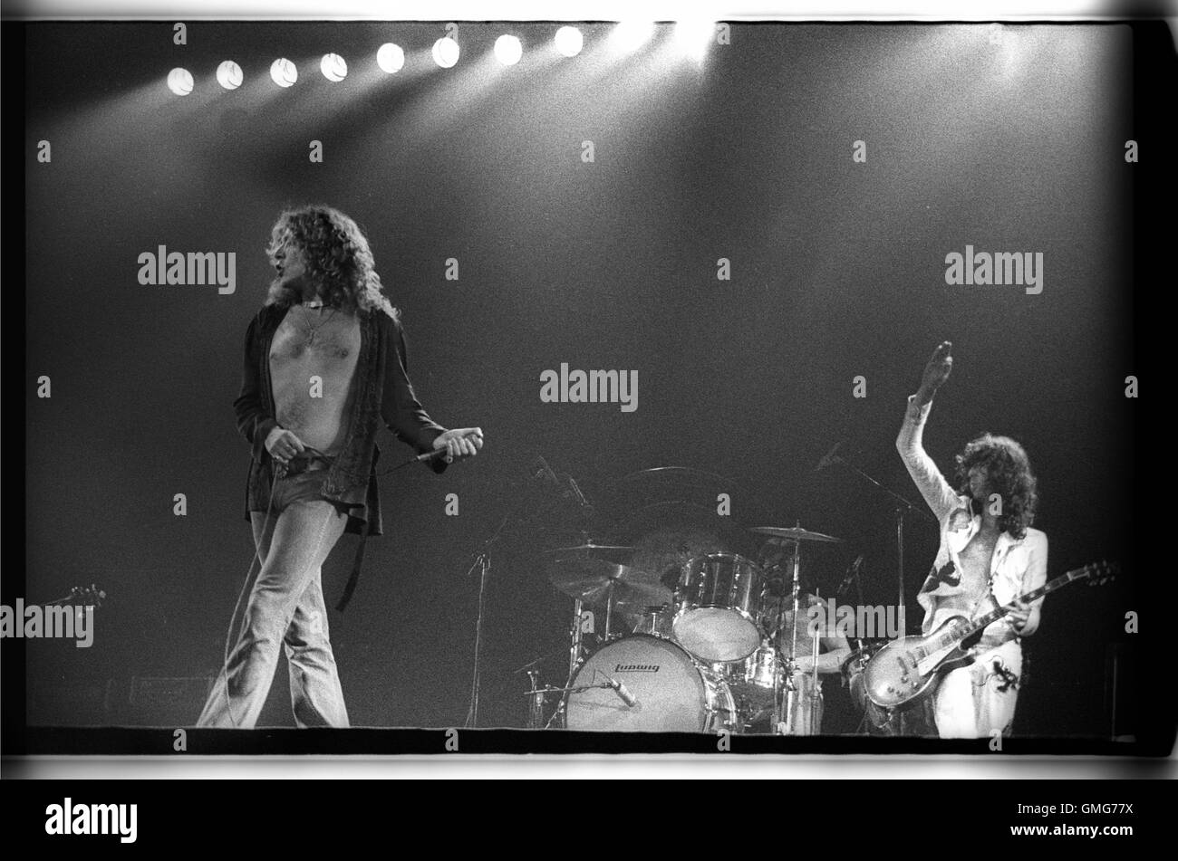 Led zeppelin 1977 hi-res stock photography and images - Alamy