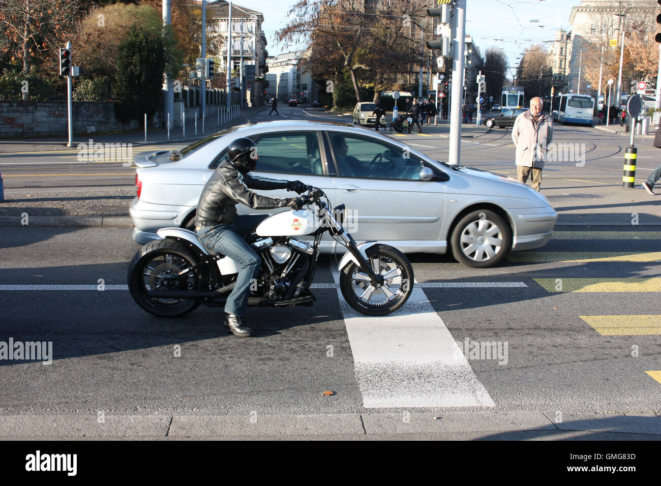 Guy standing at an intersection hi-res stock photography and images - Alamy